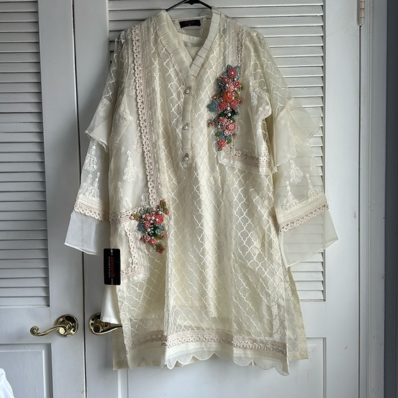 Salwar Kameez | Kurtas | Cream Three Piece Pakistani Outfit | Poshmark